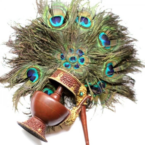 Bhumpa Pot à eau Tibet Ashtamangala Mes Indes Galantes Blog Kalasha